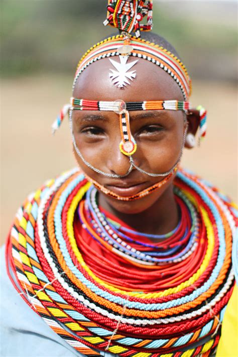 Maasai Woman Kenya Entouriste