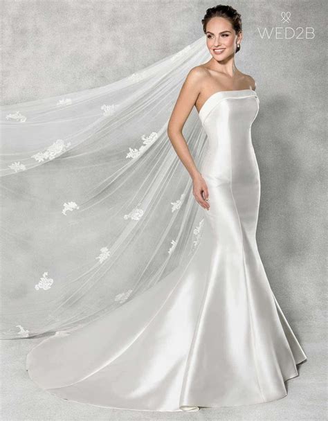 Stunning Wedding Dresses For Hourglass Figures Blog Ie