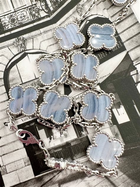 Van Cleef And Arpels Chalcedony 10 Motif Carly Julia Sells Stuff Llc
