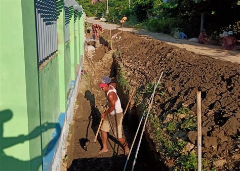 ကံမမြို့ အမှတ်၂ရပ်ကွက် ကျောင်းကုန်းလမ်း၌ အုတ်စီရေမြောင်း ပြုလုပ်ရန် မ