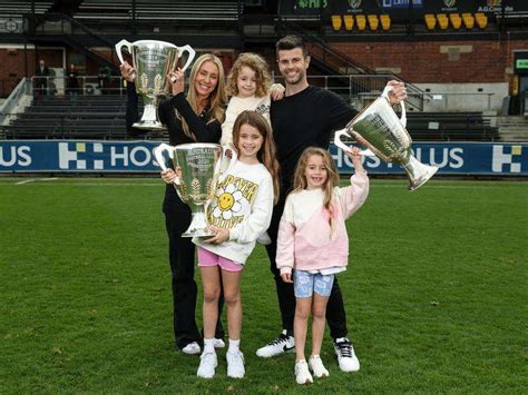 Hero Captain Cotchin Retires As Towering Richmond Man Dairy News