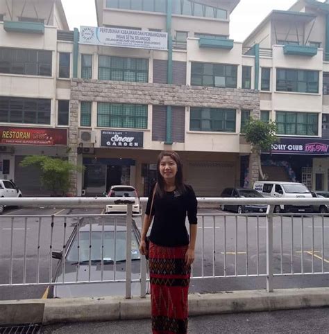 Tuang Za Khai လက်ရှိ အထက်တန်းကျောင်း နောက်ဆုံးနှစ်တွင် Facebook