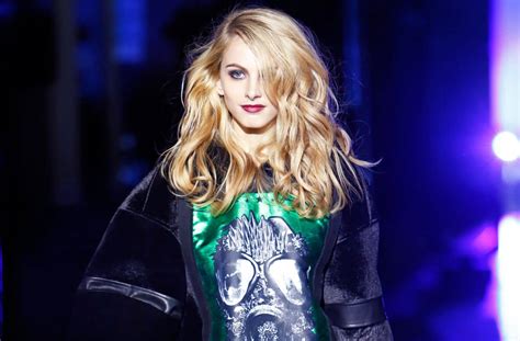 Chi Zhang Presents Fall Winter 2017 Collection The Knockturnal