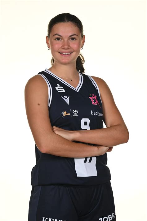 Zwei Berlinerinnen Gehen Eine Kommt Damen Basketball Bundesliga