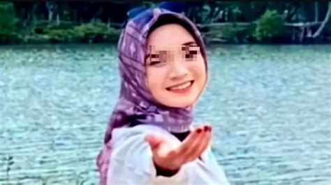 Foto Wikwik Dengan Dosen Veni Oktaviana Ternyata Pintar Bicara Bahasa