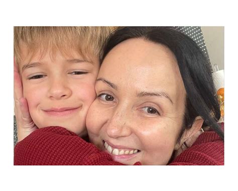 Pomozimo Malom Anuru Da živi život Sa Mamom Mirelom