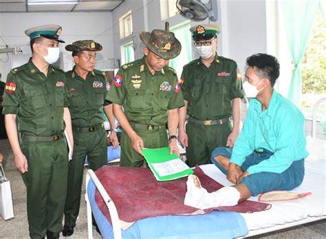 ဘားအံမြို့ရှိ တပ်မတော်ဆေးရုံ၌ တက်ရောက်ဆေးကုသမှုခံယူနေသူများအား ကြည့်ရှုအားပေး Myawady Webportal