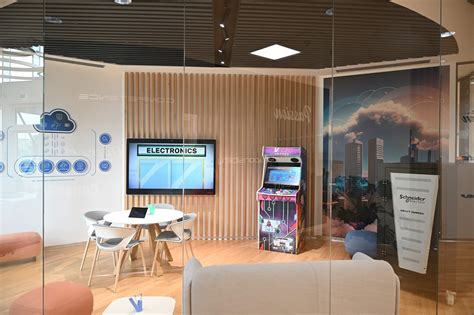 VEM Sistemi Inaugurates Innovative DEMO LAB On Distributed Cloud VEM