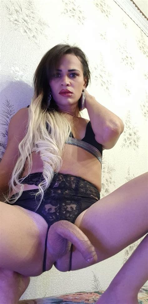 Whos This Hung Shemale Shemale Porn Namethatporn Com