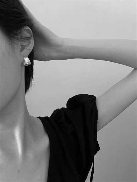 우아하고 강인한 마리의 움직임 감도 깊은 취향 셀렉트샵 29cm