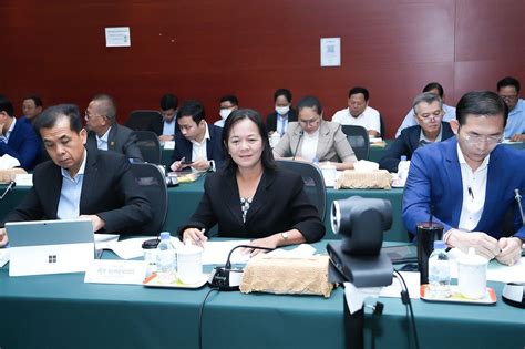 ឧបនាយករដ្ឋមន្រ្តីប្រចាំការ វង្សី វិស្សុត ដឹកនាំកិច្ចប្រជុំអន្តរក្រសួងពិនិត្យ និងពិភាក្សា