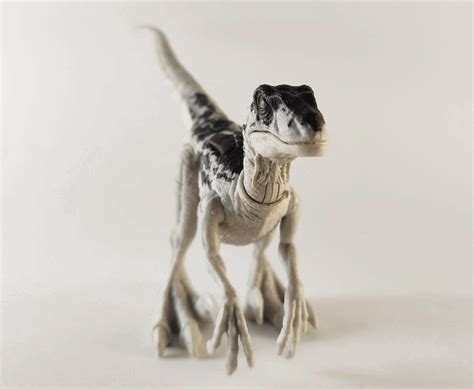 Jurassic Newsworld Termékbemutató Legacy Collection Velociraptor Jp