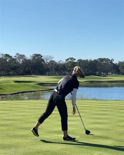 팀테일러메이드 브룩 핸더슨 선수의 시원한 스윙 ⛳ Youtube