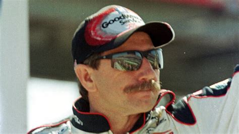 25 Years Ago Kctv5 Became First To Report Dale Earnhardts Tragic Death