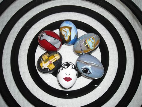 Art Point 1xριστουγεννιατικα γουρια ροδια απο πηλο και χαρτι κολαζ 2 πασχαλινα αυγα που