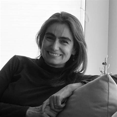 Heroínas Carmen Chami Pintora Y Restauradora Mexicana