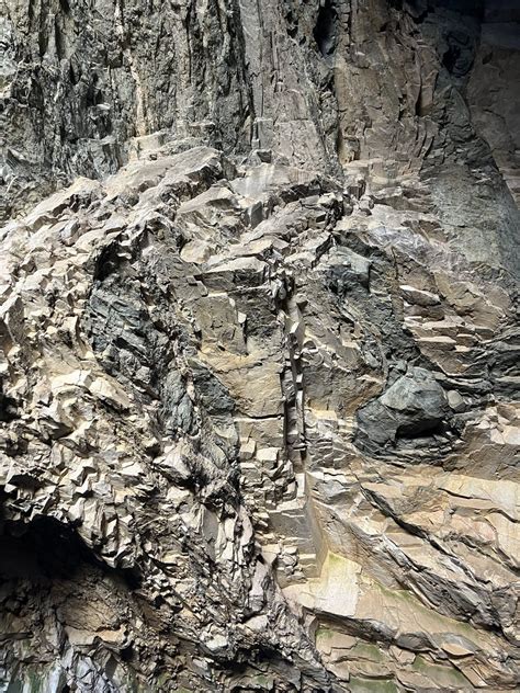 Jargal Dambadarjaa On Twitter 220920 10 00am Гурван Цэнхэрийн агуй Ховд Манхан сум Цагаан