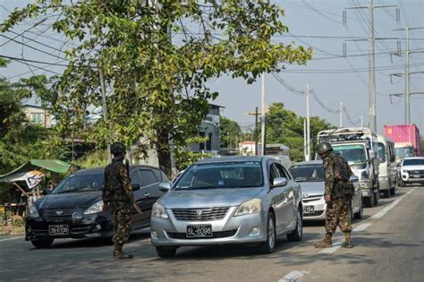 ရန်ကုန်တွင် စစ်ကောင်စီက ဧည့်စာရင်းများ ခပ်စိပ်စိပ် စစ်ဆေး နိုင်ငံတကာမြန်မာ့သတင်း