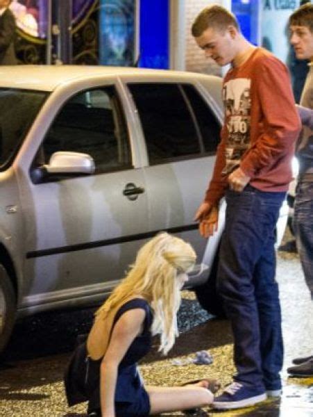 Drunken Debauchery As Brits Get Into The Christmas Spirit 16 Pics