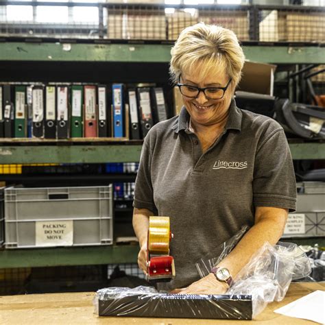 Assembly And Sequenced Supply Linecross