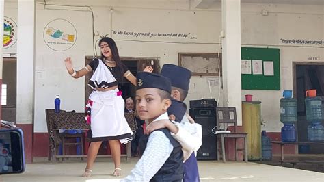 Beautiful Tharu Girl Dance In Tharu Song Youtube