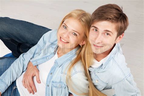 Sch Ne Junge Paar Stock Bild Colourbox