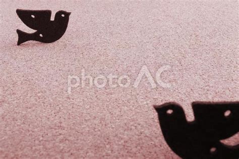 鳥 赤 No 379726写真素材なら写真AC無料フリーダウンロードOK