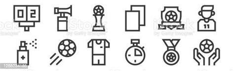 선형 축구 아이콘 의 12 세트 축구 공 스톱워치 축구 엠블럼 축구컵 웹용 에어 혼 모바일 과 같은 얇은 윤곽 아이콘 Championship에 대한 스톡 벡터 아트 및 기타