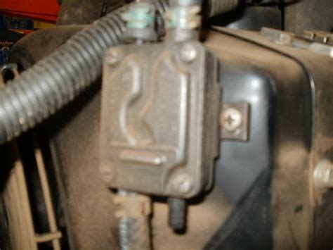 Onan P220 Fuel Pressure Case Colt Ingersoll Tractors