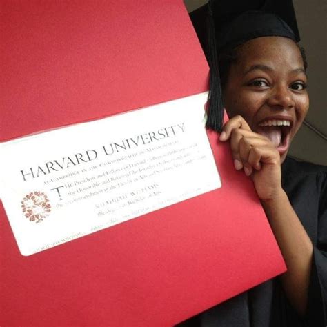 Гудамжны амьдралаас Харвардын тэтгэлэгт оюутан болсон түүх