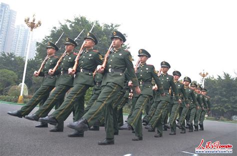 正步 正步图片 正步位 大山谷图库