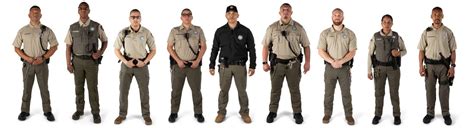 Do Federal Correctional Officers Carry Guns