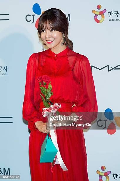552 Sung Eun Kim Photos And High Res Pictures Getty Images