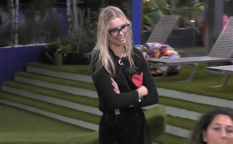 Giulia Soponariu Svela Il Suo Segreto Al Gf è Stata Rapita Ultime