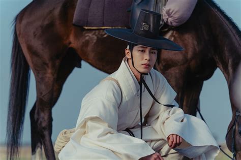 Lee Jae Wook Opens Up On Shirtless Dear Hongrang Scenes Jealousy