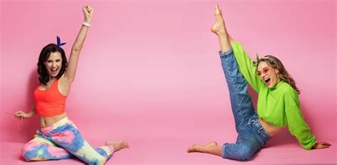 Grupo De Cuatro Sexy Hermoso Joven Mujeres Felices Foto Premium