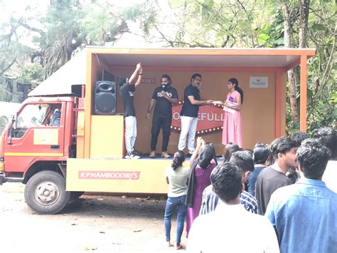 Radio Mango Houseful Roadshow At Cms College Kottayam Cms College Kottayam