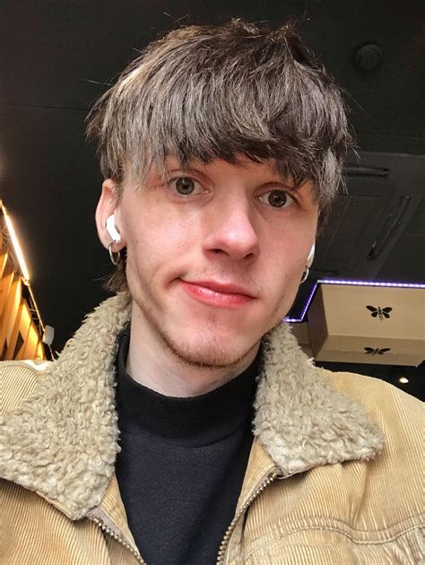 What Do You Think About This Slavic Twink Cute Enough🥰 R