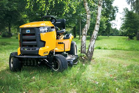 Садовый трактор Cub Cadet Xt2 Ps117i купить по цене 523 610 ₽ с быстрой доставкой в Москве