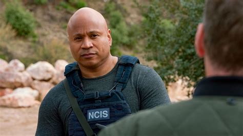 Ncis Ll Cool Js Sam Hanna Joins Hawaii Spin Off Following La Cancelation Hello