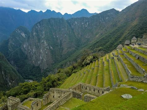Las Estructuras De Terrazas O Andenes Del Imperio Inca En Machu Picchu