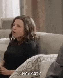 Julia Louis Dreyfus Fake の  Tenor