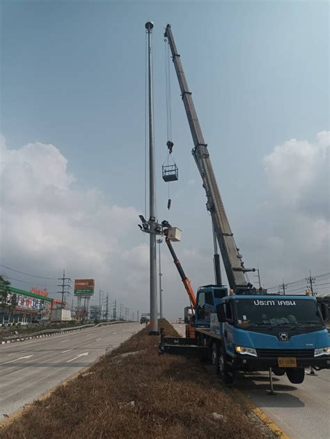ติดตั้งระบบเสาไฟฟ้าแสงสว่าง เสาไฟถนน เสาไฮแมส โคมไฟถนน โคมไฟถนนled