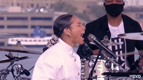 Glenn Close Alicia Keys