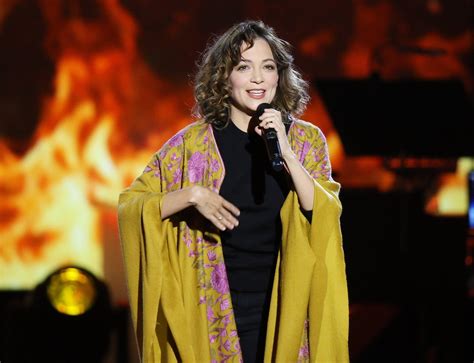 Natalia Lafourcade Wins Best Folk Album 18th Latin Grammys