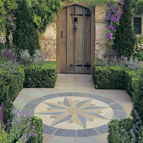 Compass Points Feature Patio Pavers Design Patio Circular Patio