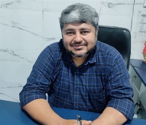 Dr Tanuj Nayyar Dorika Hospital