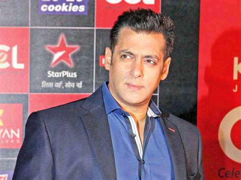 خان ينفصل عن صديقته فانتور جريدة الجريدة الكويتية