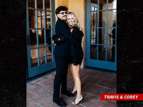 Trav And Cor Youtuber Corey Struve Arrested For Public Intoxication Attacking Cop 987 The Peak