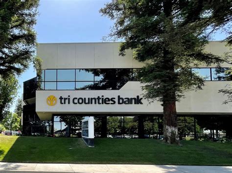 Bakersfield Branch And Commercial Banking Center California Tri